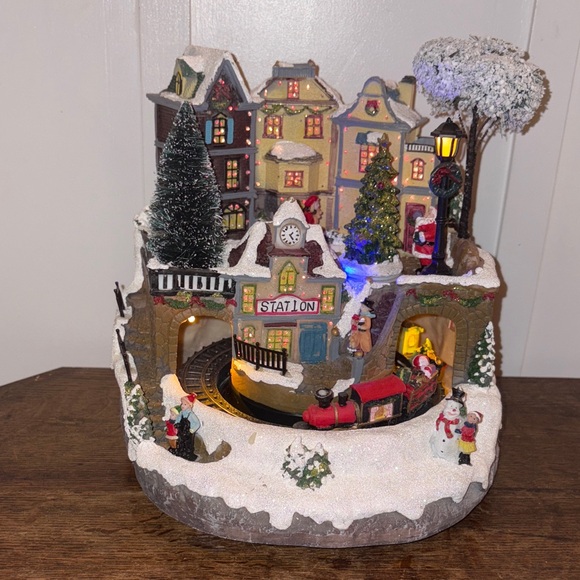 Winter Lane | Holiday | Illuminated Holiday Village Train Station With ...